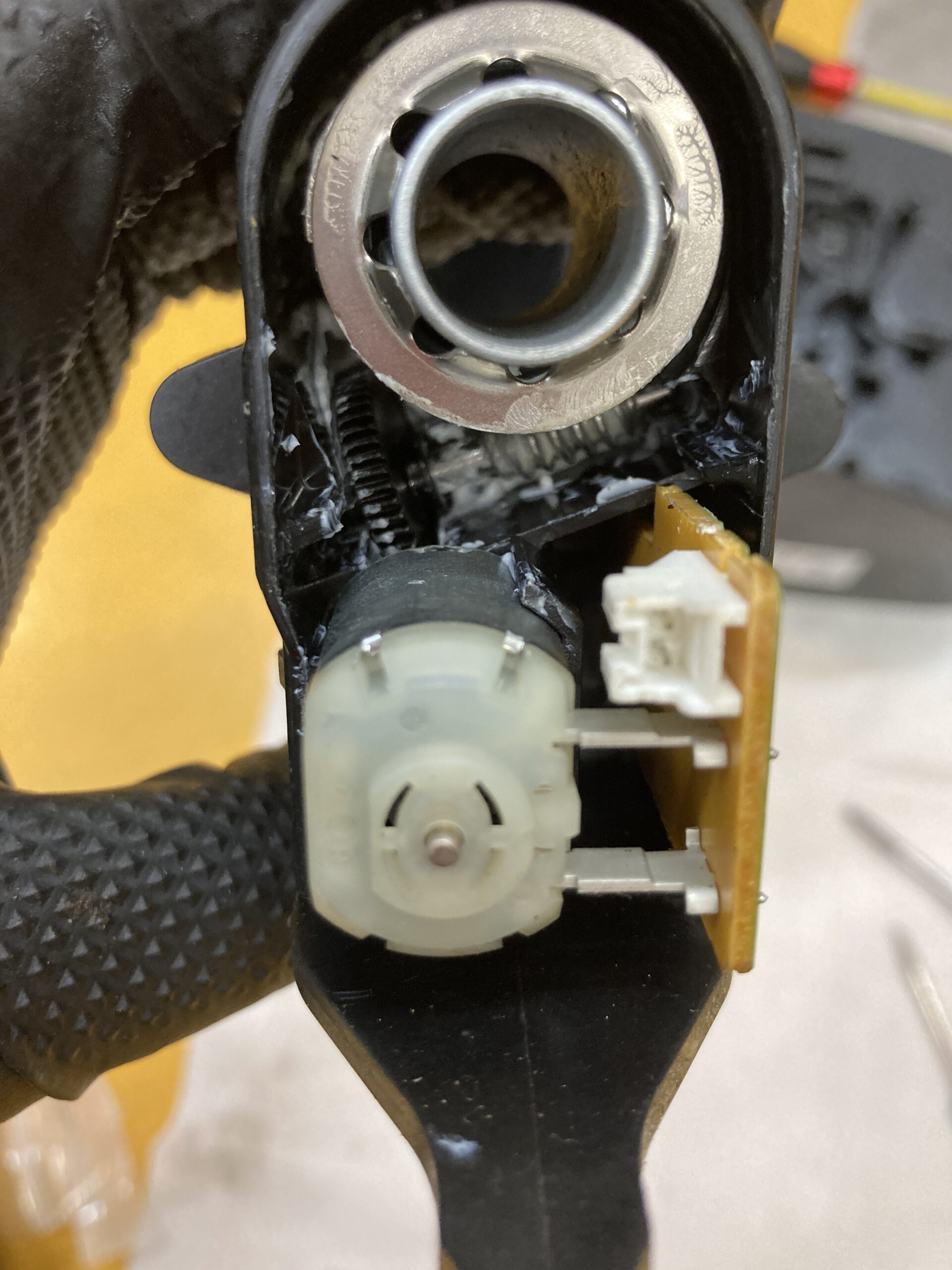 電動格納ドアミラー修理 | 澤野自動車-yokomi.com