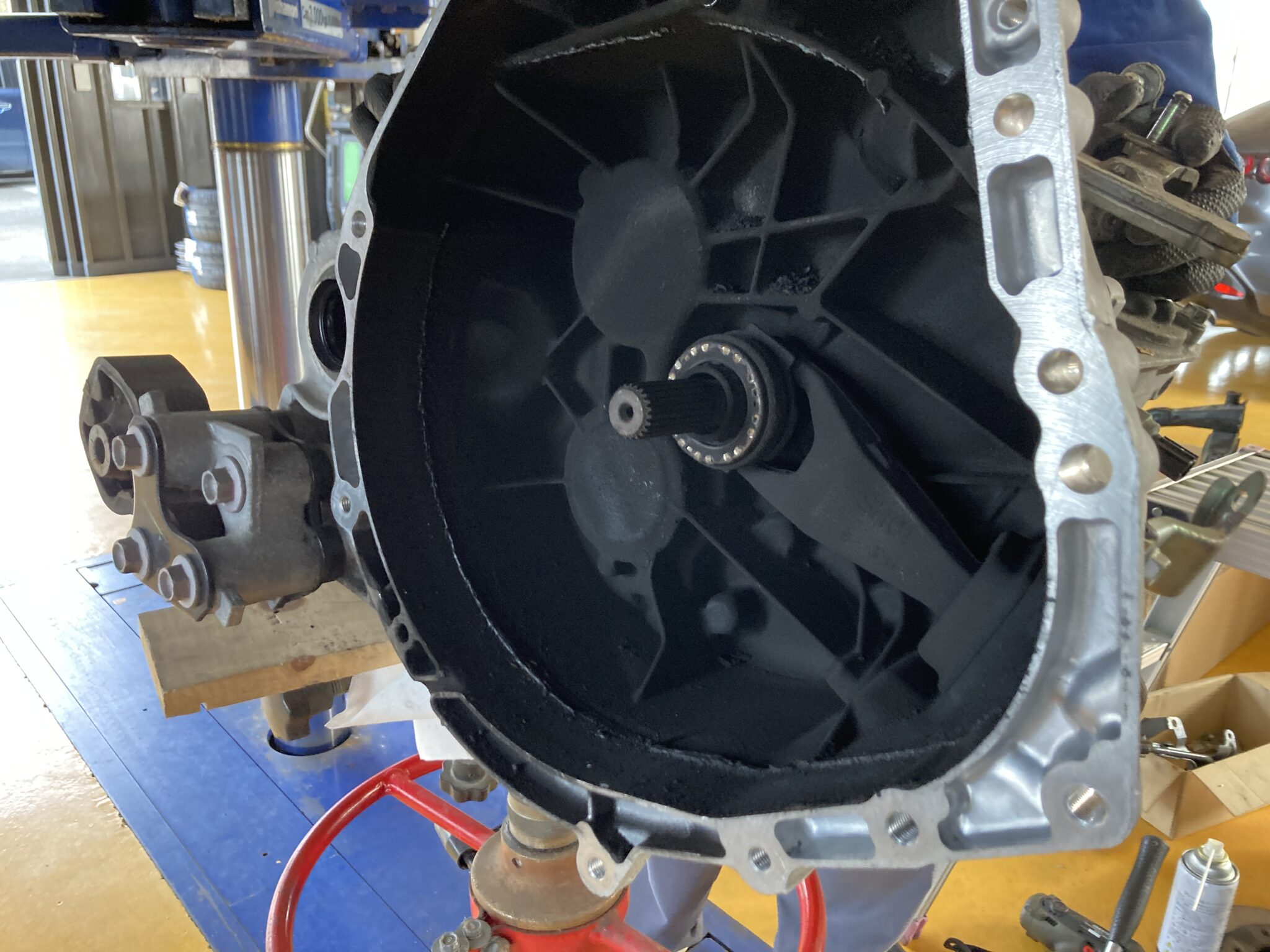 アクセラ 6MT クラッチ交換 | 澤野自動車-yokomi.com