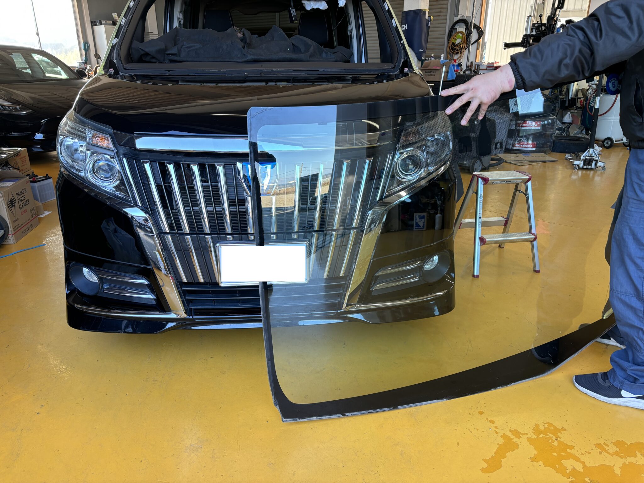 エスクワイヤ ガラス交換 | 澤野自動車-yokomi.com