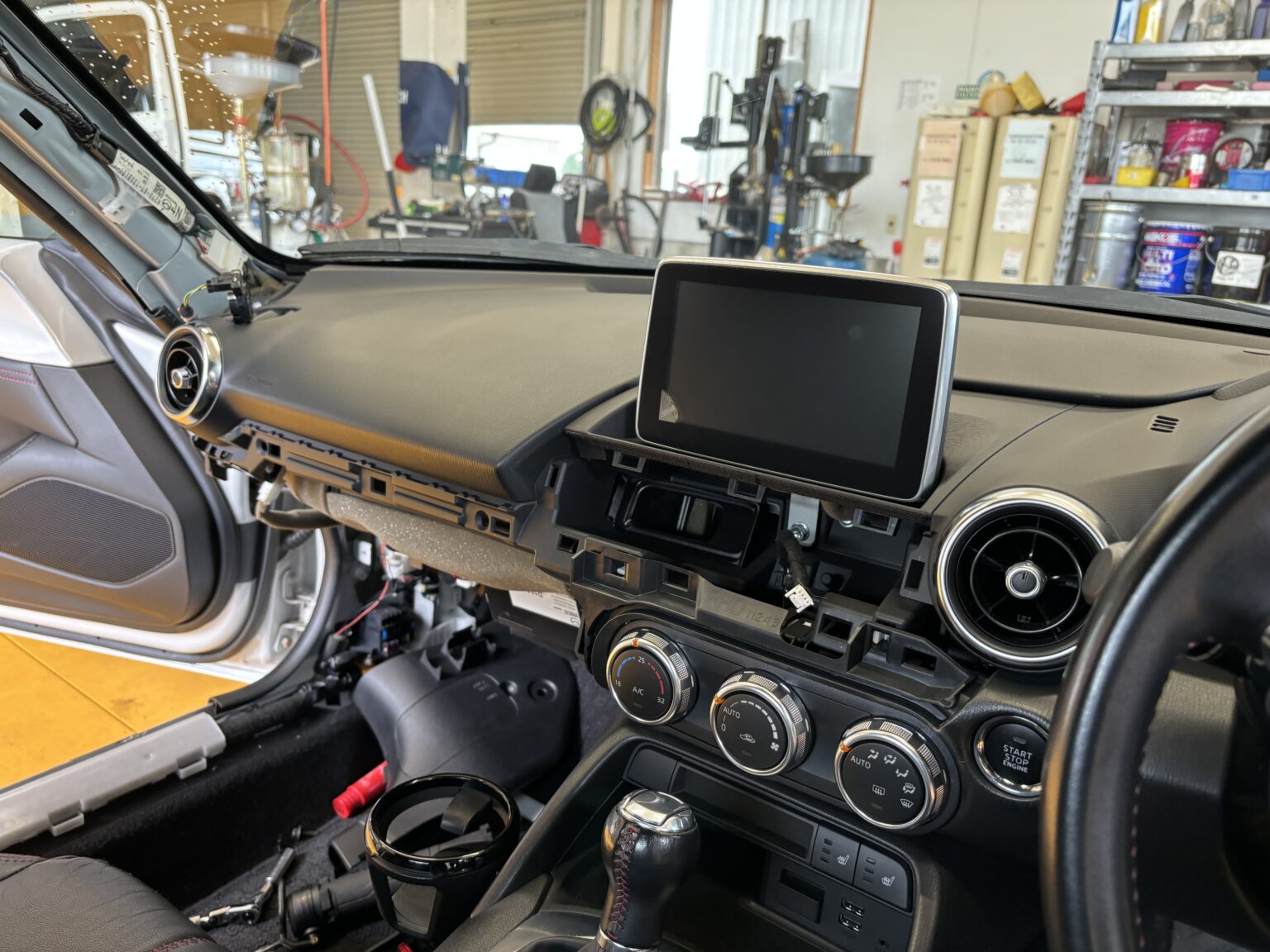 NDロードスター モニター交換 | 澤野自動車-yokomi.com